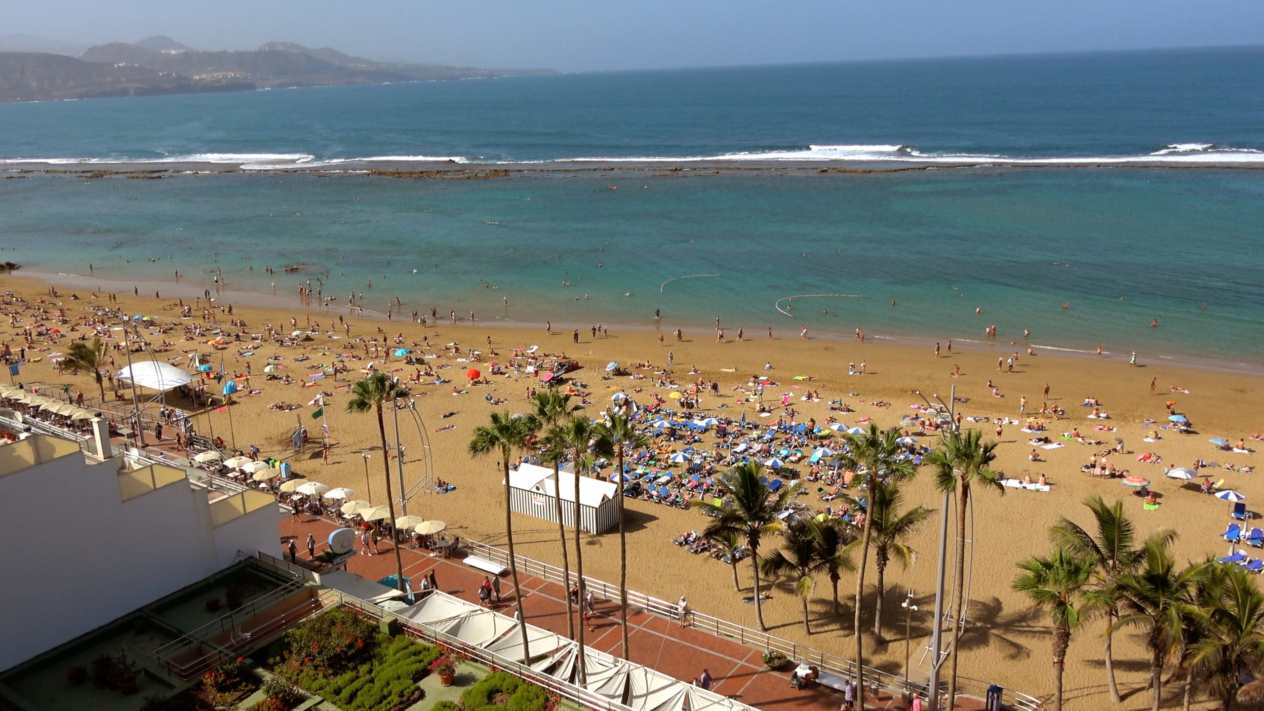 Where to stay in the Canary Islands (and where NOT!)